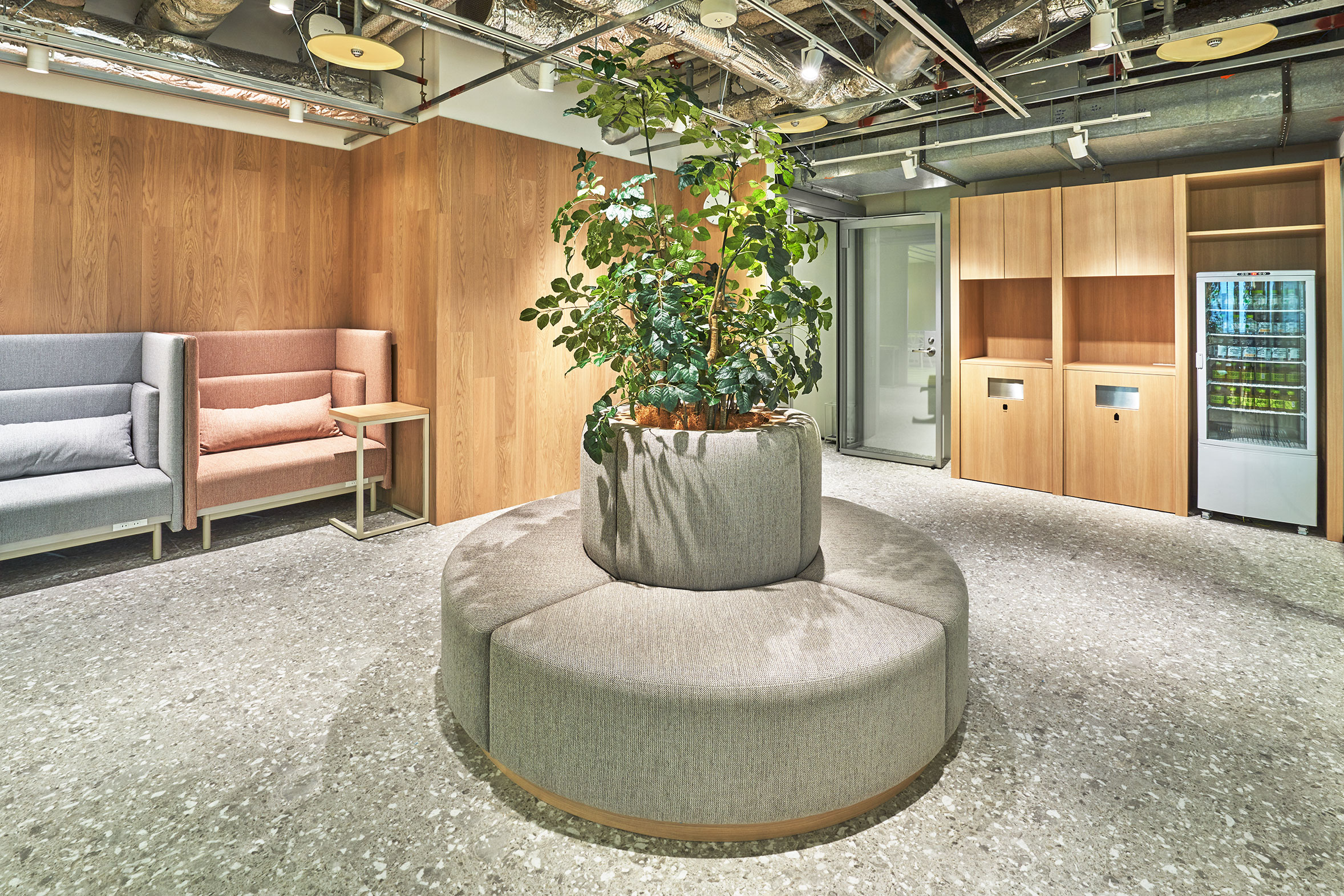 JMC CO., LTD. | Works | 東京のオフィスデザイン・レイアウトならwork kit by HITOBA DESIGN