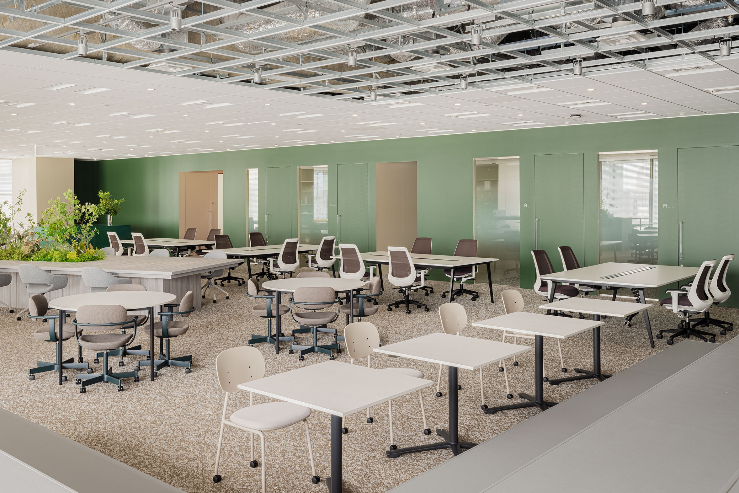 Mipox Corporation | Works | 東京のオフィスデザイン・レイアウトならwork kit by HITOBA DESIGN