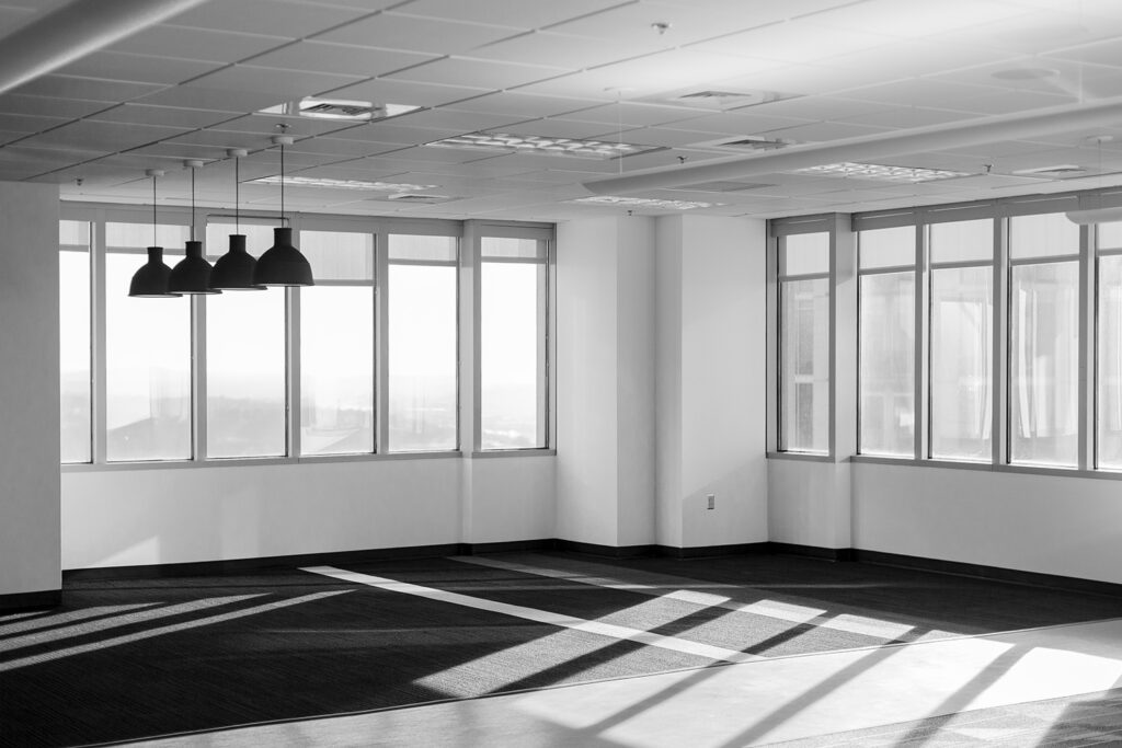 フリーアクセスフロア・OAフロアオフィスとは？メリットや注意点を解説 | Journal | 東京のオフィスデザイン・レイアウトならwork ...